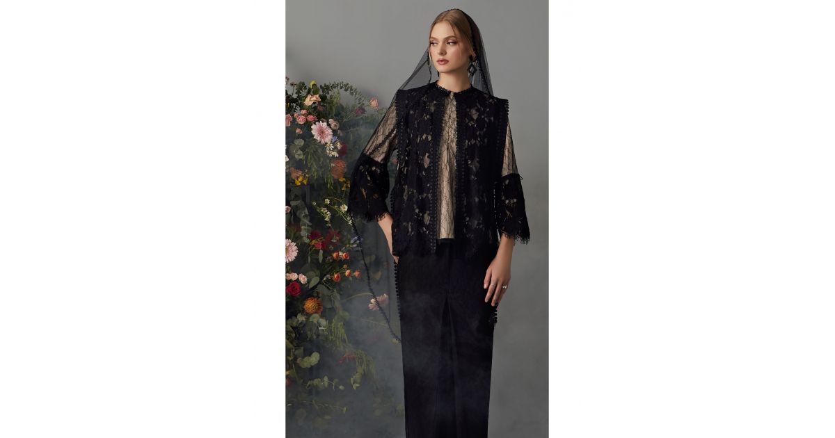 Wanzar Maisie Brides Baju Kurung Modern Black - Black - L | We Rent Fashion
