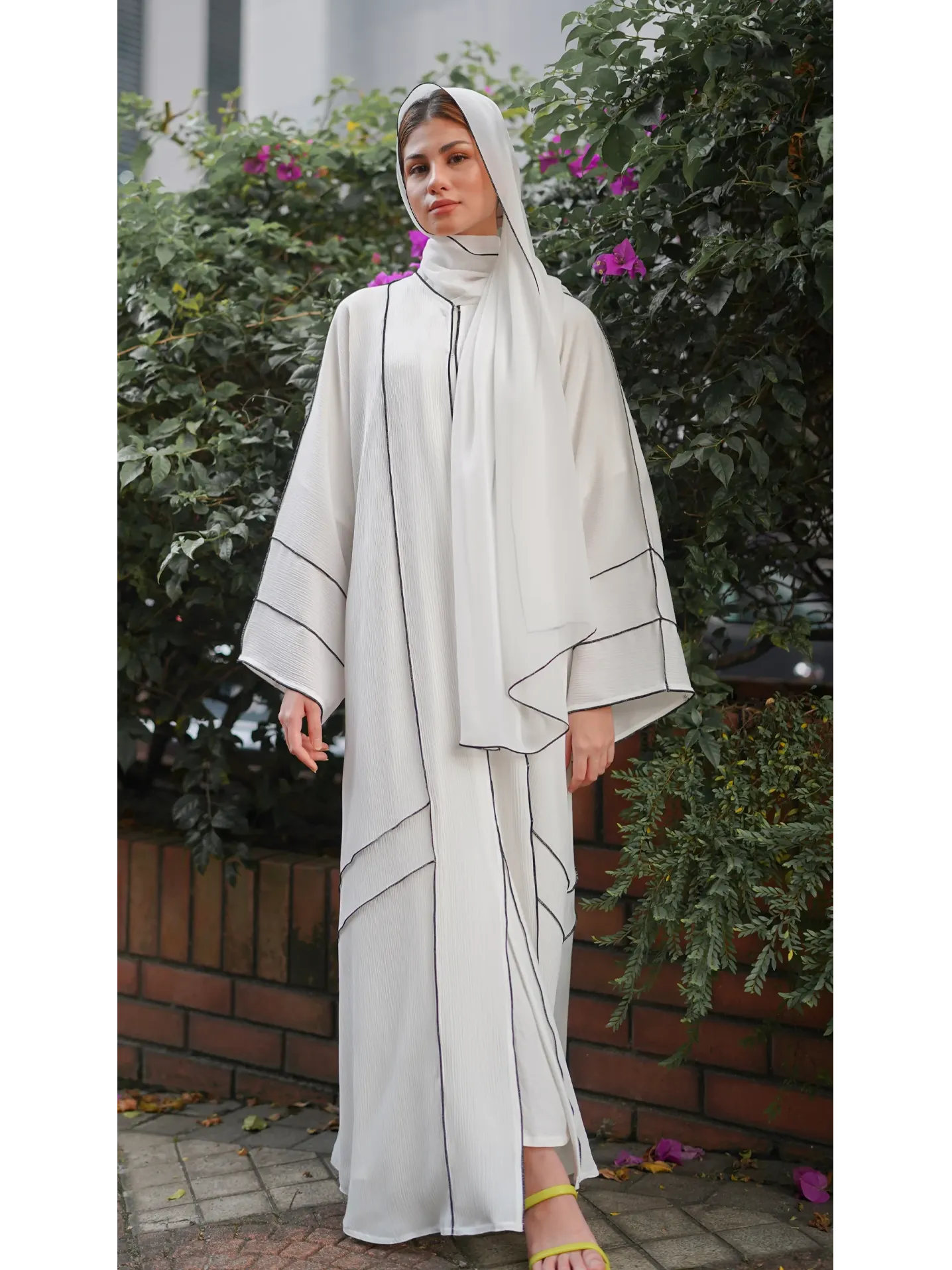 Fustaan Muscat Abaya White - S - White | We Rent Fashion