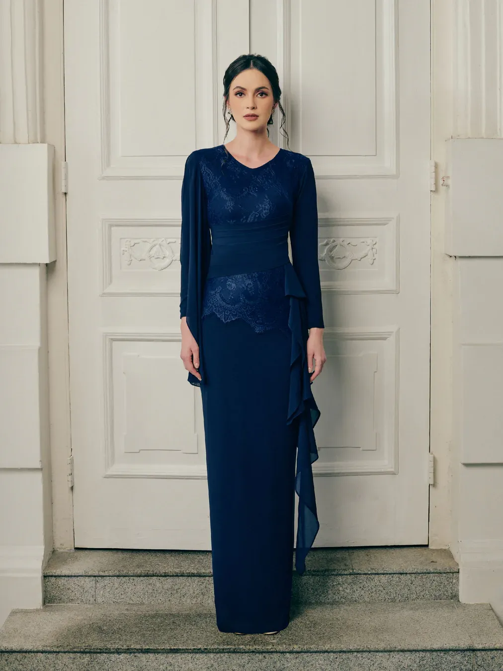 Qiszar Valeria Luxe Navy Blue Dress - Blue - XL | We Rent Fashion